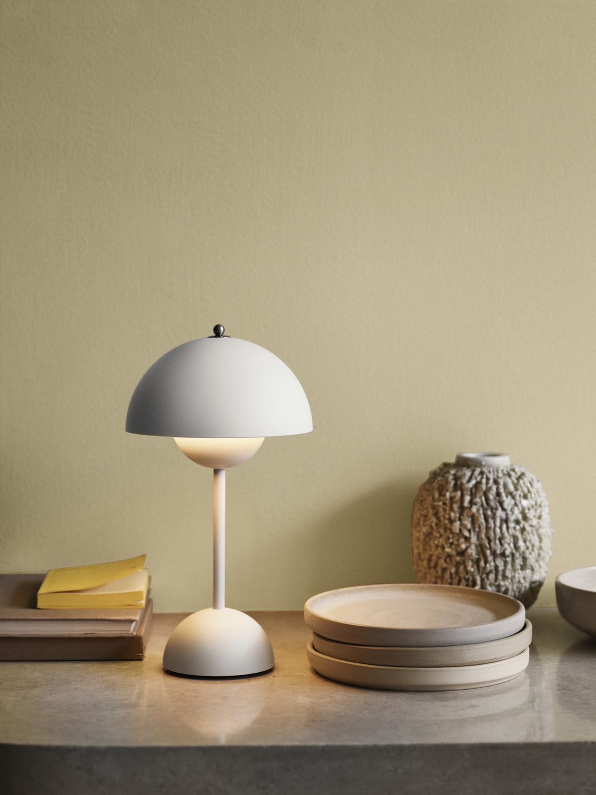 & Tradition Verner Panton Flower Pot Mini Lamp - Matte White | Garmentory